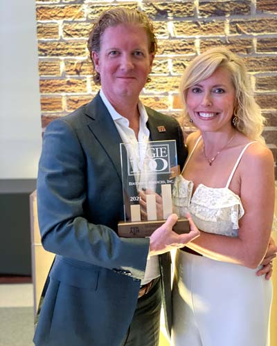 Brenda & Eli Crow '01 | 12th Man Foundation